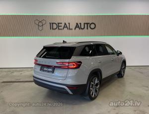Pelēks Skoda Kodiaq 2024 Tallina, ar dzinēja tilpumu 1.50 L un nobraukumu 23 tūkst. km par 39890 €, foto 5 vietnē AUTOMOTO.COM.LV
