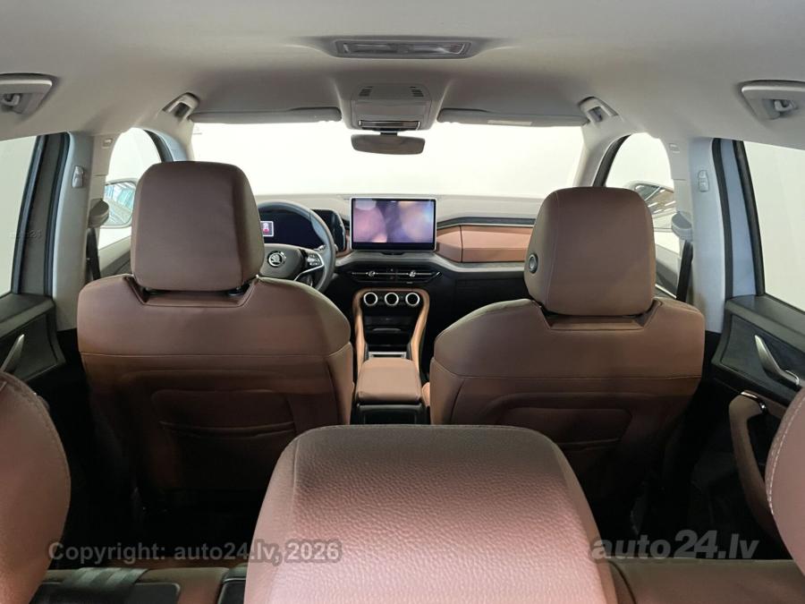 Pelēks Skoda Kodiaq 2024 Tallina, ar dzinēja tilpumu 1.50 L un nobraukumu 23 tūkst. km par 39890 €, foto 16 vietnē AUTOMOTO.COM.LV