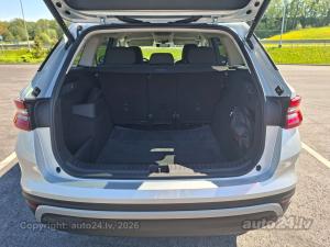 Grey Skoda Kodiaq 2024 in Tallinn, with an engine capacity of 2.00 L and mileage of 31 thousand km for 39900 €, photo 7 on AUTOMOTO.COM.LV