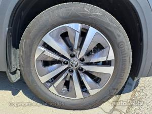 Pelēks Skoda Kodiaq 2024 Tartu, ar dzinēja tilpumu 2.00 L un nobraukumu 13 tūkst. km par 43900 €, foto 3 vietnē AUTOMOTO.COM.LV