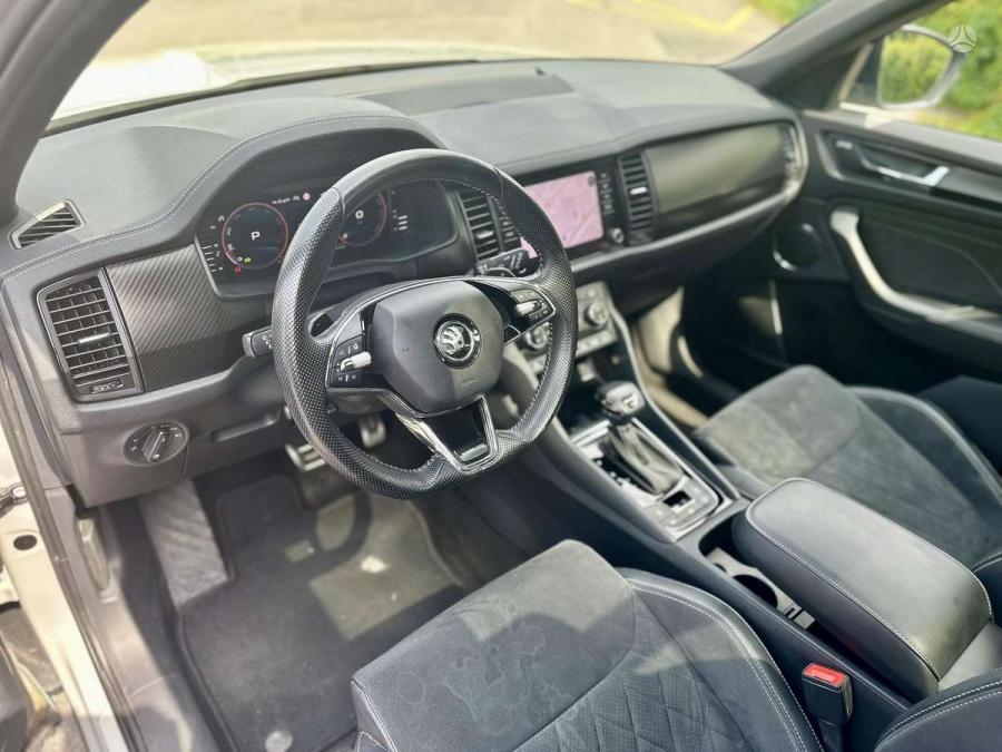 Серый Шкода Kodiaq 2024 в Вильнюс, объемом двигателя 2.00 л и пробегом 72 тыс. км за 34900 €, фото 6 на AUTOMOTO.COM.LV