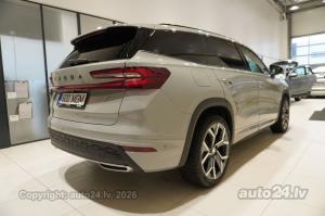 Серый Шкода Kodiaq 2024 в Таллин, объемом двигателя 2.00 л и пробегом 29 тыс. км за 46900 €, фото 4 на AUTOMOTO.COM.LV