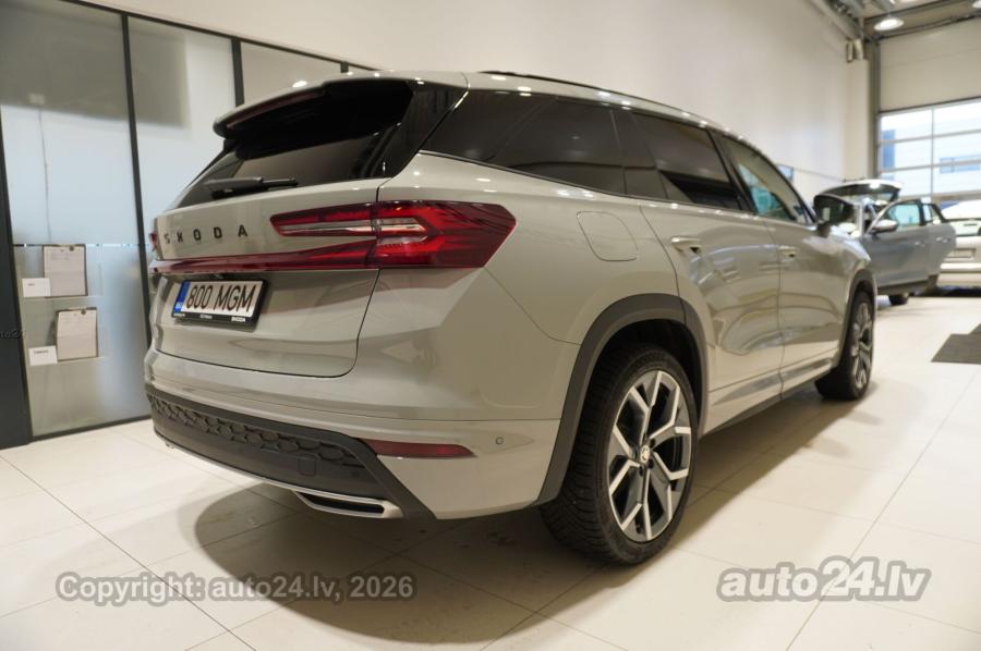 Серый Шкода Kodiaq 2024 в Таллин, объемом двигателя 2.00 л и пробегом 29 тыс. км за 46900 €, фото 4 на AUTOMOTO.COM.LV