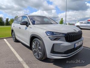 Pelēks Skoda Kodiaq 2025 Tallina, ar dzinēja tilpumu 1.50 L un nobraukumu 6 tūkst. km par 41990 €, foto 4 vietnē AUTOMOTO.COM.LV