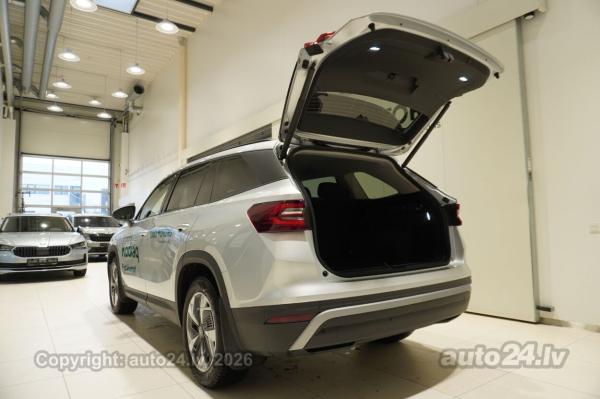 Pelēks Skoda Kodiaq 2025 Tallina, ar dzinēja tilpumu 1.50 L un nobraukumu 9 tūkst. km par 41900 €, foto 6 vietnē AUTOMOTO.COM.LV