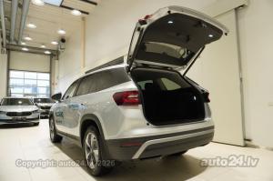 Pelēks Skoda Kodiaq 2025 Tallina, ar dzinēja tilpumu 1.50 L un nobraukumu 9 tūkst. km par 41900 €, foto 6 vietnē AUTOMOTO.COM.LV