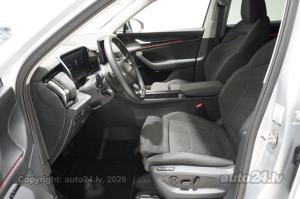 Pelēks Skoda Kodiaq 2025 Tallina, ar dzinēja tilpumu 1.50 L un nobraukumu 9 tūkst. km par 41900 €, foto 15 vietnē AUTOMOTO.COM.LV