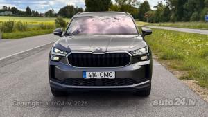 Pelēks Skoda Kodiaq 2025 Tartu, ar dzinēja tilpumu 1.50 L un nobraukumu 30 tūkst. km par 40000 €, foto  vietnē AUTOMOTO.COM.LV