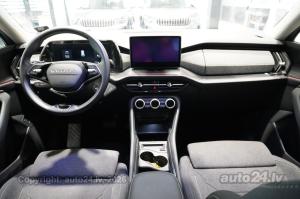Серый Шкода Kodiaq 2025 в Таллин, объемом двигателя 1.50 л и пробегом 16 тыс. км за 41900 €, фото 14 на AUTOMOTO.COM.LV