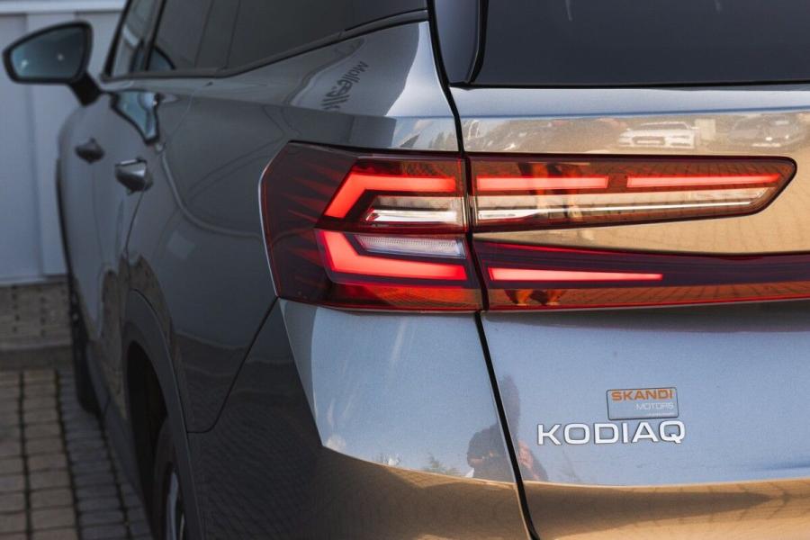 Pelēks Skoda Kodiaq 2025 Ventspils, ar dzinēja tilpumu 1.50 L un nobraukumu 29 tūkst. km par 37950 €, foto 13 vietnē AUTOMOTO.COM.LV