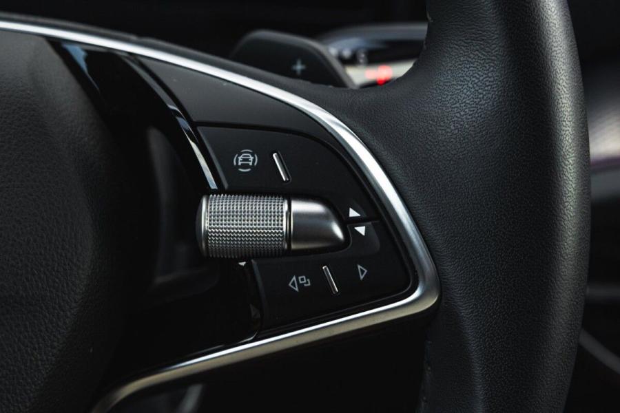 Pelēks Skoda Kodiaq 2025 Ventspils, ar dzinēja tilpumu 1.50 L un nobraukumu 29 tūkst. km par 37950 €, foto 22 vietnē AUTOMOTO.COM.LV