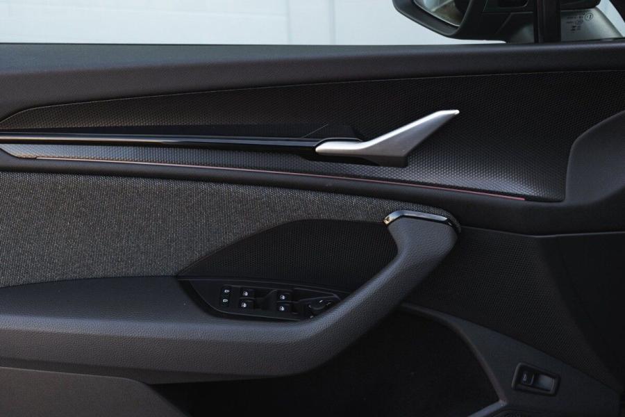 Pelēks Skoda Kodiaq 2025 Ventspils, ar dzinēja tilpumu 1.50 L un nobraukumu 29 tūkst. km par 37950 €, foto 30 vietnē AUTOMOTO.COM.LV