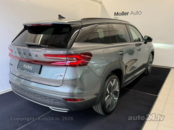 Pelēks Skoda Kodiaq 2026 Pērnava, ar dzinēja tilpumu 1.50 L un nobraukumu 5 tūkst. km par 44900 €, foto 3 vietnē AUTOMOTO.COM.LV