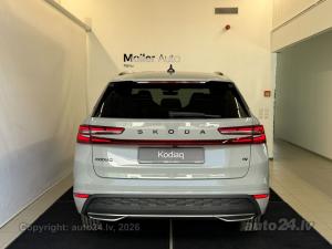 Grey Skoda Kodiaq 2026 in Parnu, with an engine capacity of 1.50 L and mileage of 5 thousand km for 44990 €, photo 4 on AUTOMOTO.COM.LV
