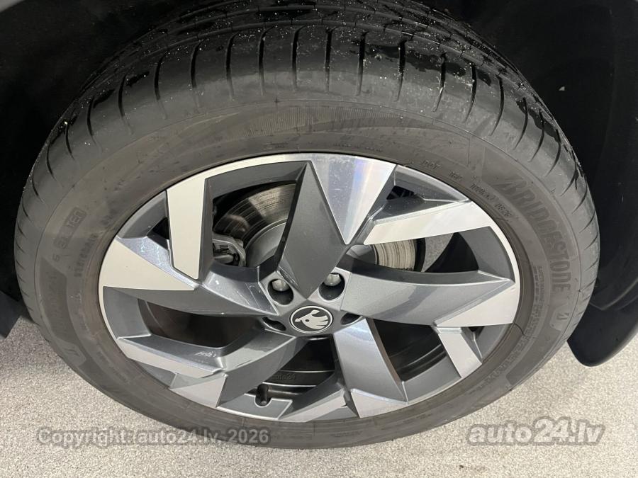 Grey Skoda Kodiaq 2026 in Tallinn, with an engine capacity of 1.50 L and mileage of 5 thousand km for 41900 €, photo 28 on AUTOMOTO.COM.LV