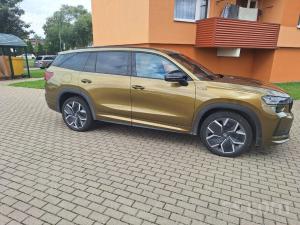 Orange Skoda Kodiaq 2025 in Liepaja, with an engine capacity of 1.50 L and mileage of 5 thousand km for 38990 €, photo 4 on AUTOMOTO.COM.LV