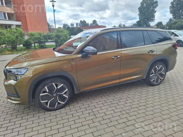 Оранжевый Шкода Kodiaq 2025 в Лиепая, объемом двигателя 1.50 л и пробегом 5 тыс. км за 38990 €, фото 1 на AUTOMOTO.COM.LV