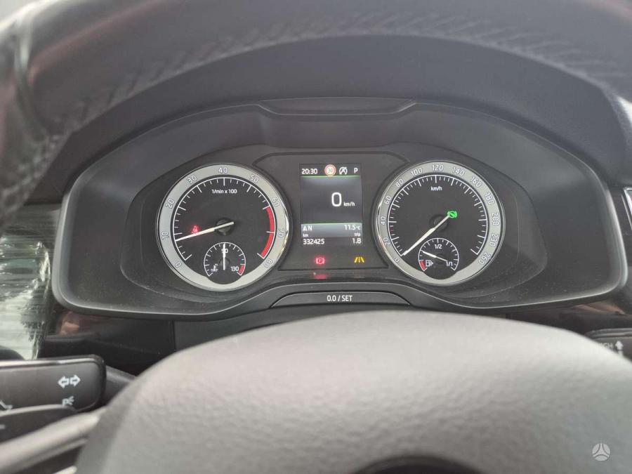 Sarkans Skoda Kodiaq 2017 Kauņa, ar dzinēja tilpumu 1.98 L un nobraukumu 330 tūkst. km par 13350 €, foto 21 vietnē AUTOMOTO.COM.LV
