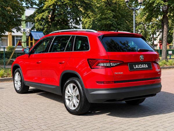 Sarkans Skoda Kodiaq 2017 Viļņa, ar dzinēja tilpumu 1.97 L un nobraukumu 228 tūkst. km par 16900 €, foto 4 vietnē AUTOMOTO.COM.LV