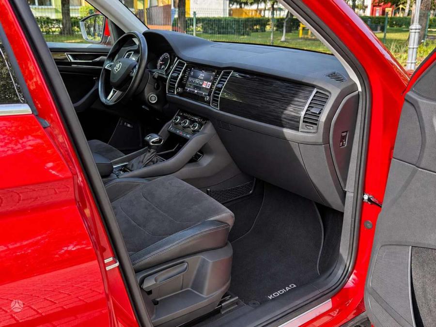 Красный Шкода Kodiaq 2017 в Вильнюс, объемом двигателя 1.97 л и пробегом 228 тыс. км за 16900 €, фото 23 на AUTOMOTO.COM.LV