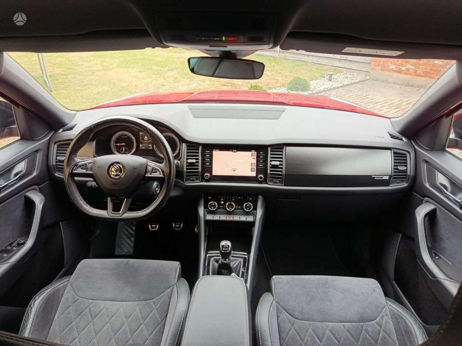 Красный Шкода Kodiaq 2018 в Таураге, объемом двигателя 1.97 л и пробегом 240 тыс. км за 16900 €, фото 11 на AUTOMOTO.COM.LV