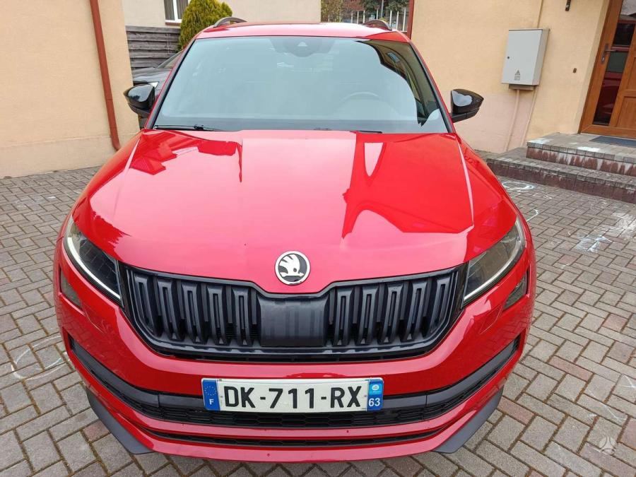 Красный Шкода Kodiaq 2018 в Таураге, объемом двигателя 1.97 л и пробегом 240 тыс. км за 16500 €, фото 3 на AUTOMOTO.COM.LV