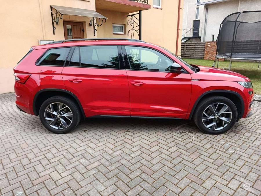 Красный Шкода Kodiaq 2018 в Таураге, объемом двигателя 1.97 л и пробегом 240 тыс. км за 16500 €, фото 9 на AUTOMOTO.COM.LV