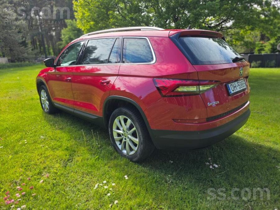 Red Skoda Kodiaq 2018 in Riga, with an engine capacity of 1.50 L and mileage of 233 thousand km for 14800 €, photo 5 on AUTOMOTO.COM.LV
