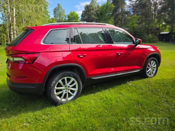 Красный Шкода Kodiaq 2018 в Рига, объемом двигателя 1.50 л и пробегом 233 тыс. км за 14800 €, фото 1 на AUTOMOTO.COM.LV