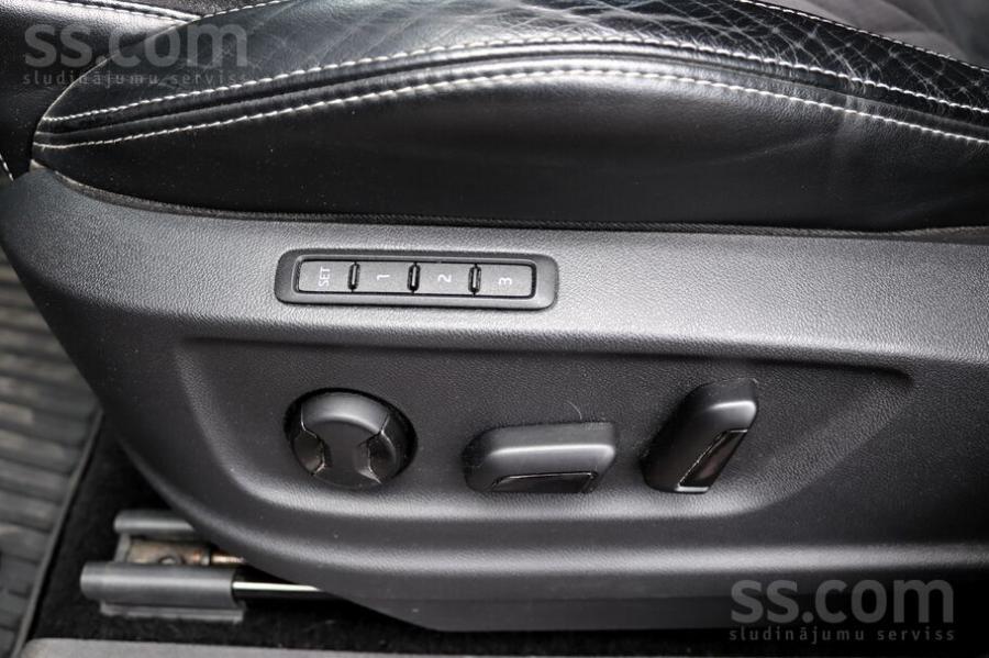 Красный Шкода Kodiaq 2019 в Рига, объемом двигателя 2.00 л и пробегом 149 тыс. км за 19990 €, фото 25 на AUTOMOTO.COM.LV