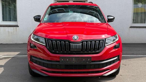 Red Skoda Kodiaq 2019 in Jonava, with an engine capacity of 1.98 L and mileage of 39 thousand km for 29800 €, photo 2 on AUTOMOTO.COM.LV