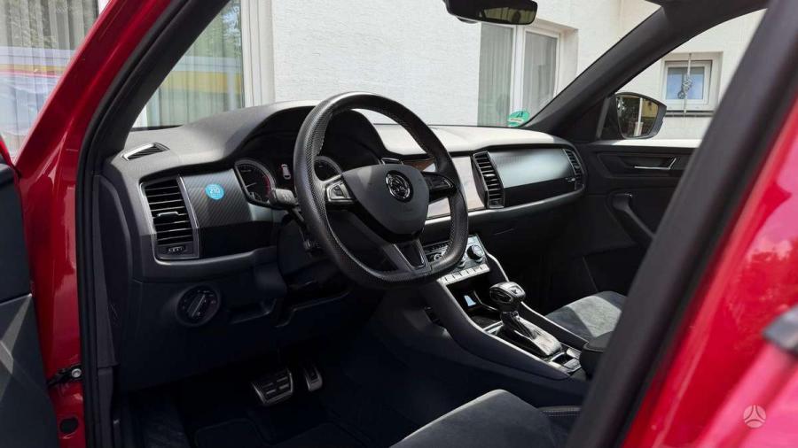 Sarkans Skoda Kodiaq 2019 Jonava, ar dzinēja tilpumu 1.98 L un nobraukumu 39 tūkst. km par 29800 €, foto 12 vietnē AUTOMOTO.COM.LV