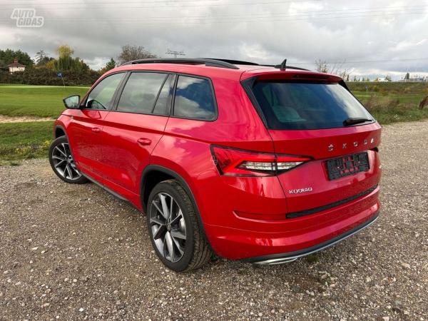 Red Skoda Kodiaq 2020 in Kaunas, with an engine capacity of 2.00 L and mileage of 90 thousand km for 32690 €, photo 3 on AUTOMOTO.COM.LV
