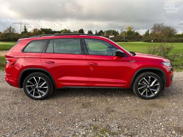Red Skoda Kodiaq 2020 in Kaunas, with an engine capacity of 2.00 L and mileage of 90 thousand km for 32690 €, photo 7 on AUTOMOTO.COM.LV