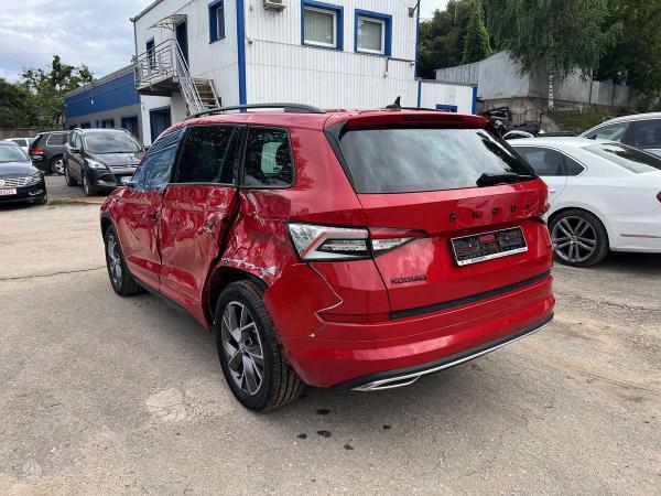 Красный Шкода Kodiaq 2021 в Каунас, объемом двигателя 1.97 л и пробегом 115 тыс. км за 14400 €, фото 4 на AUTOMOTO.COM.LV