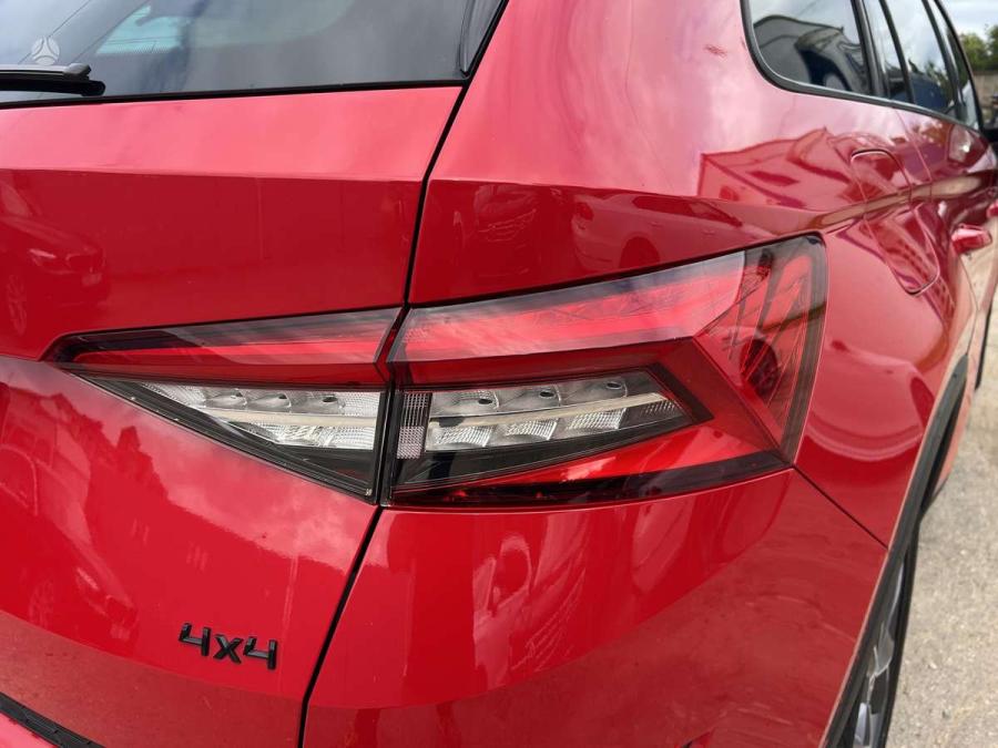 Red Skoda Kodiaq 2021 in Kaunas, with an engine capacity of 1.97 L and mileage of 115 thousand km for 14400 €, photo 15 on AUTOMOTO.COM.LV