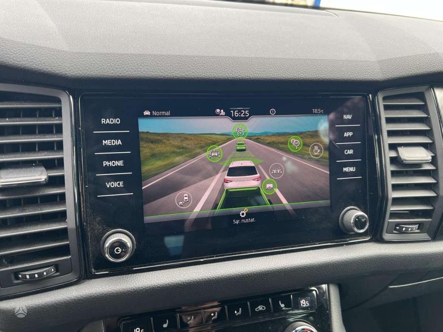 Red Skoda Kodiaq 2021 in Kaunas, with an engine capacity of 1.97 L and mileage of 115 thousand km for 14400 €, photo 30 on AUTOMOTO.COM.LV