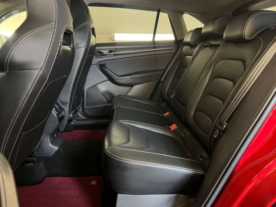 Красный Шкода Kodiaq 2021 в Вильнюс, объемом двигателя 1.98 л и пробегом 83 тыс. км за 22800 €, фото 29 на AUTOMOTO.COM.LV