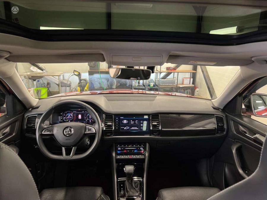 Красный Шкода Kodiaq 2021 в Вильнюс, объемом двигателя 1.98 л и пробегом 83 тыс. км за 22800 €, фото 30 на AUTOMOTO.COM.LV