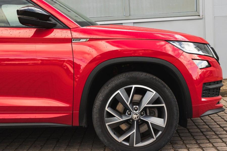 Красный Шкода Kodiaq 2021 в Вентспилс, объемом двигателя 2.00 л и пробегом 143 тыс. км за 28650 €, фото 10 на AUTOMOTO.COM.LV