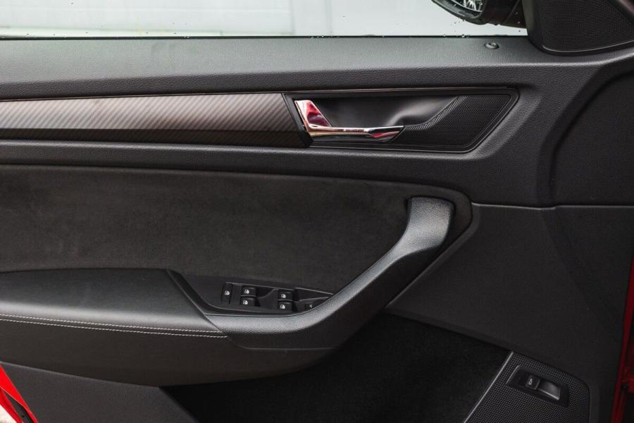 Красный Шкода Kodiaq 2021 в Вентспилс, объемом двигателя 2.00 л и пробегом 143 тыс. км за 28650 €, фото 31 на AUTOMOTO.COM.LV