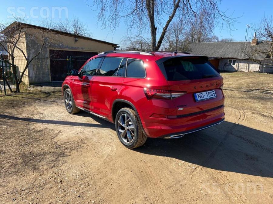 Red Skoda Kodiaq 2022 in Ogre, with an engine capacity of 2.00 L and mileage of 100 thousand km for 26500 €, photo 3 on AUTOMOTO.COM.LV