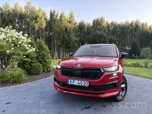 Красный Шкода Kodiaq 2022 в Валмиера, объемом двигателя 2.00 л и пробегом 73 тыс. км за 30500 €, фото 3 на AUTOMOTO.COM.LV