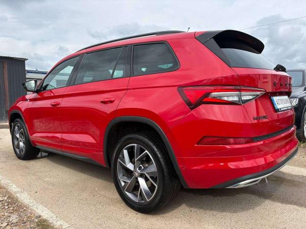 Sarkans Skoda Kodiaq 2022 Viļņa, ar dzinēja tilpumu 1.97 L un nobraukumu 108 tūkst. km par 29500 €, foto 9 vietnē AUTOMOTO.COM.LV