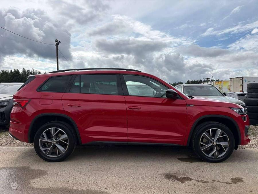 Sarkans Skoda Kodiaq 2022 Viļņa, ar dzinēja tilpumu 1.97 L un nobraukumu 108 tūkst. km par 28990 €, foto 7 vietnē AUTOMOTO.COM.LV