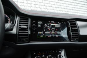 Sarkans Skoda Kodiaq 2022 Mārupe, ar dzinēja tilpumu 2.00 L un nobraukumu 97 tūkst. km par 32450 €, foto 24 vietnē AUTOMOTO.COM.LV