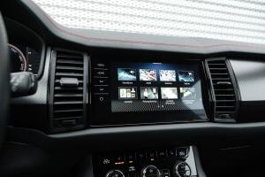 Sarkans Skoda Kodiaq 2022 Mārupe, ar dzinēja tilpumu 2.00 L un nobraukumu 97 tūkst. km par 32450 €, foto 27 vietnē AUTOMOTO.COM.LV