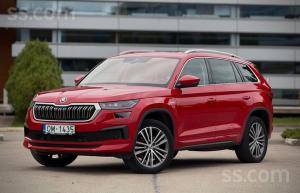 Красный Шкода Kodiaq 2023 в Рига, объемом двигателя 2.00 л и пробегом 127 тыс. км за 30500 €, фото 3 на AUTOMOTO.COM.LV