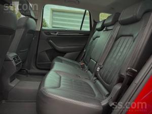 Красный Шкода Kodiaq 2023 в Рига, объемом двигателя 2.00 л и пробегом 127 тыс. км за 30500 €, фото 29 на AUTOMOTO.COM.LV