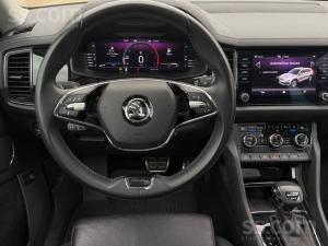 Красный Шкода Kodiaq 2023 в Рига, объемом двигателя 2.00 л и пробегом 127 тыс. км за 29950 €, фото 16 на AUTOMOTO.COM.LV
